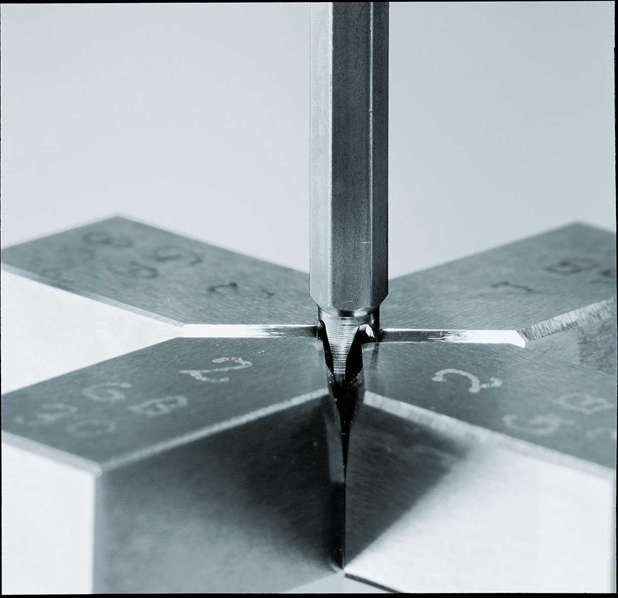 Screw bits technology of USH products